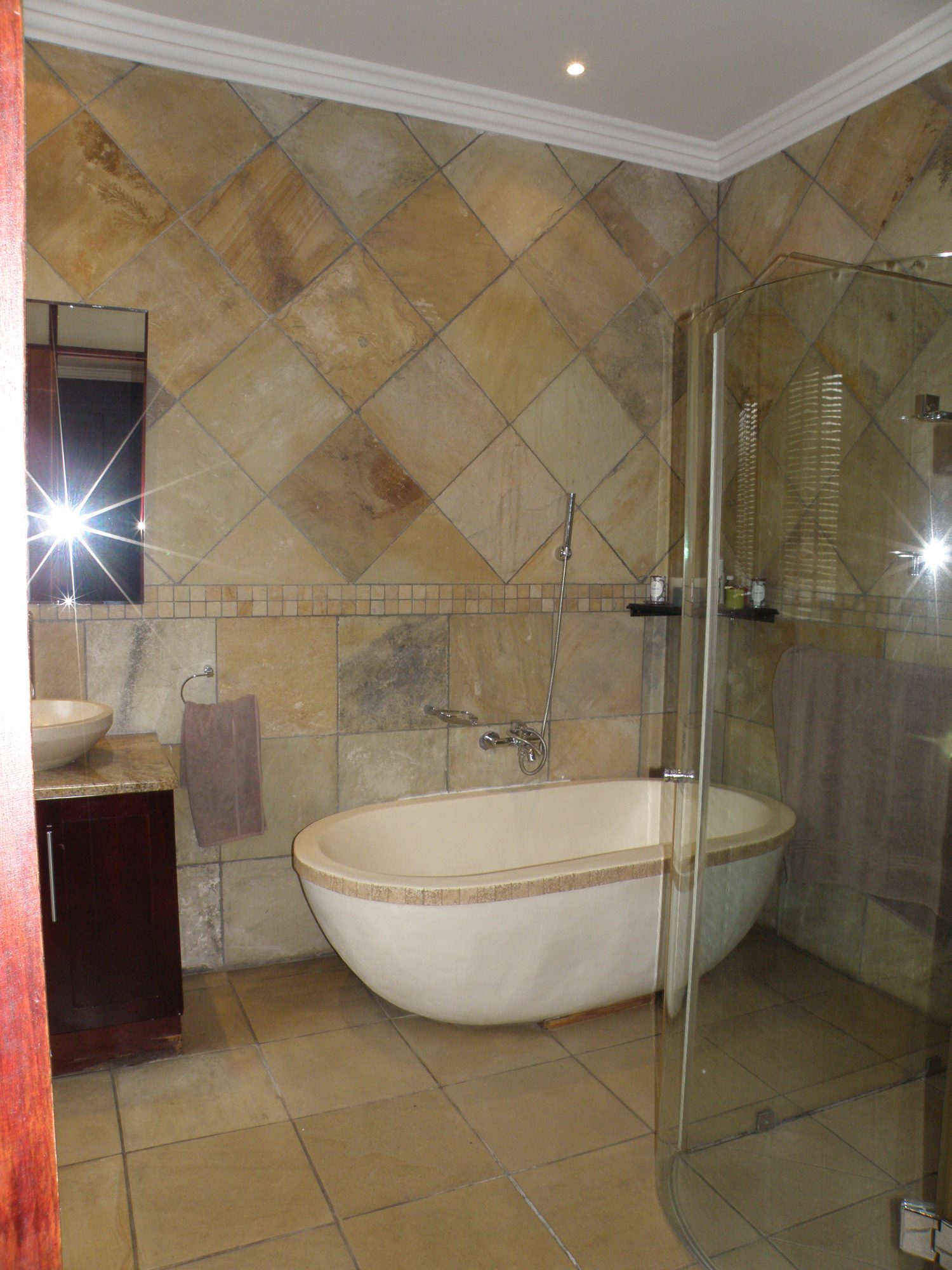 Sable Hills Waterfront Estate: Spacious 3 Bedroom House Close to Dam ...