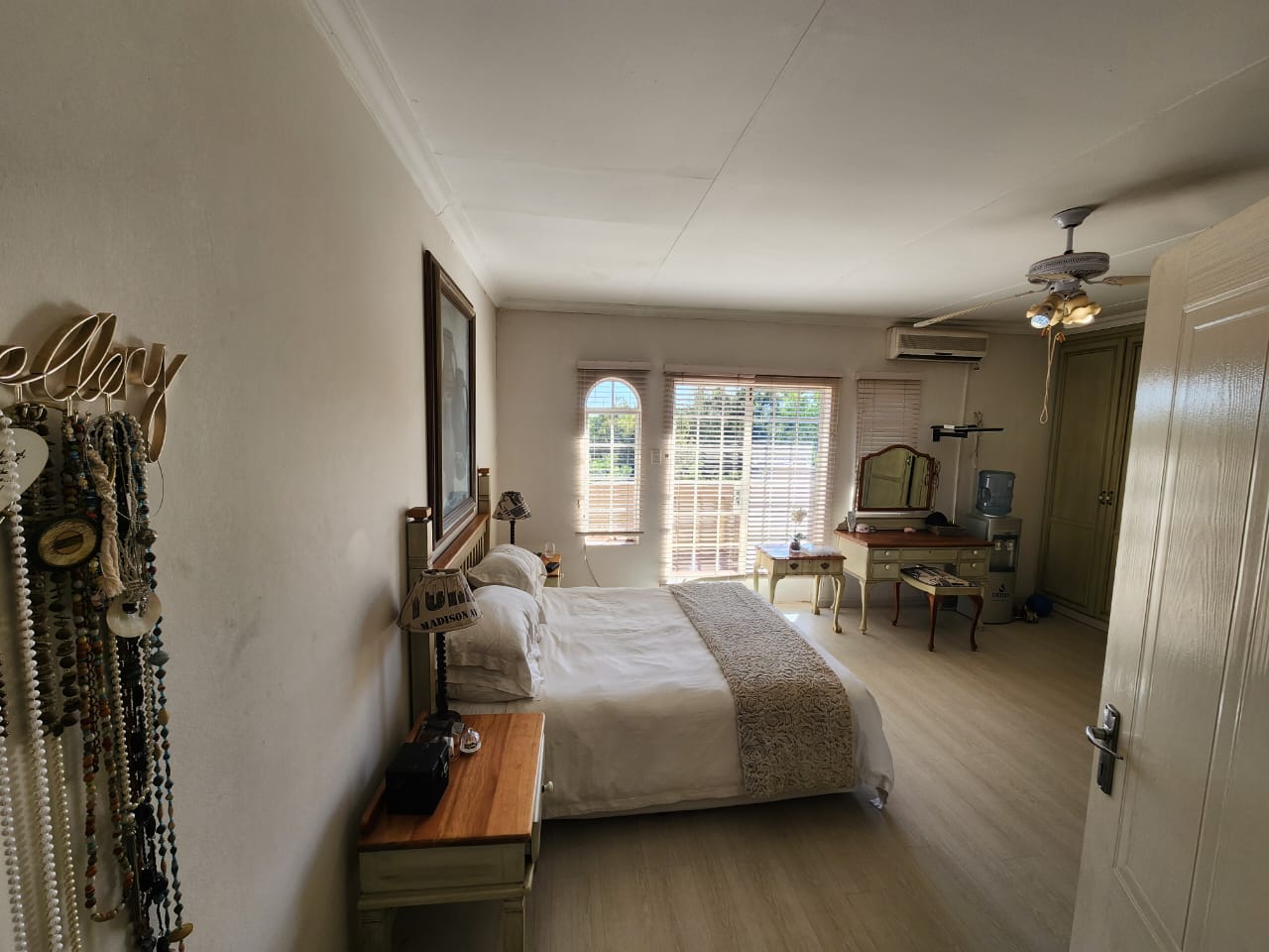 ONE HECTARE SMALLHOLDING FOR SALE IN SECURED ESTATE – HOUSE AND GRANNY ...