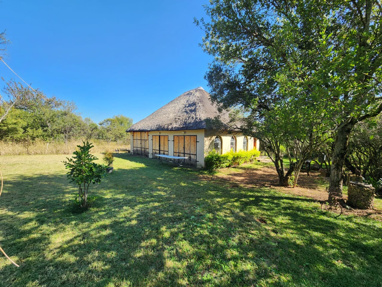 ONE HECTARE SMALLHOLDING FOR SALE IN SECURED ESTATE – HOUSE AND GRANNY ...