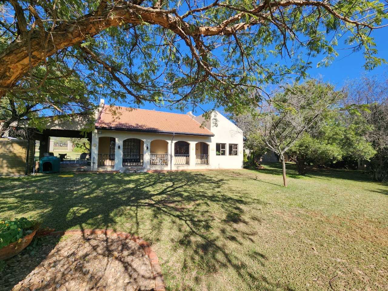 ONE HECTARE SMALLHOLDING FOR SALE IN SECURED ESTATE – HOUSE AND GRANNY ...